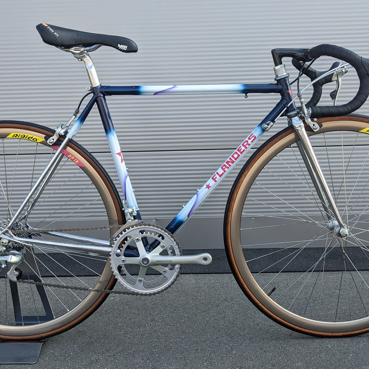 Flanders Shimano 105 Vintage Racing Bike 1990s – Goldensteelcycles